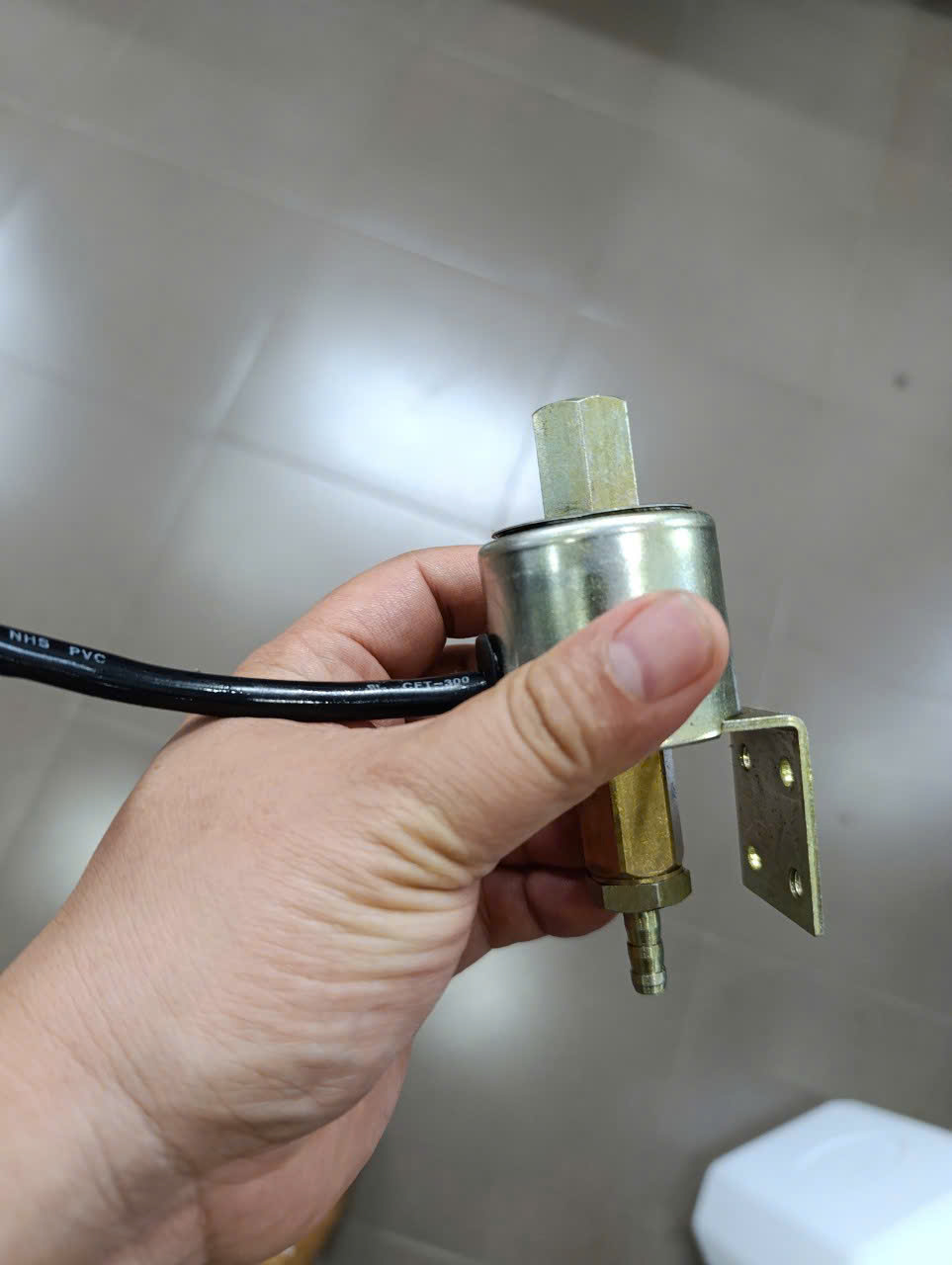 Bơm dầu bôi trơn / Oil pump YEM-25